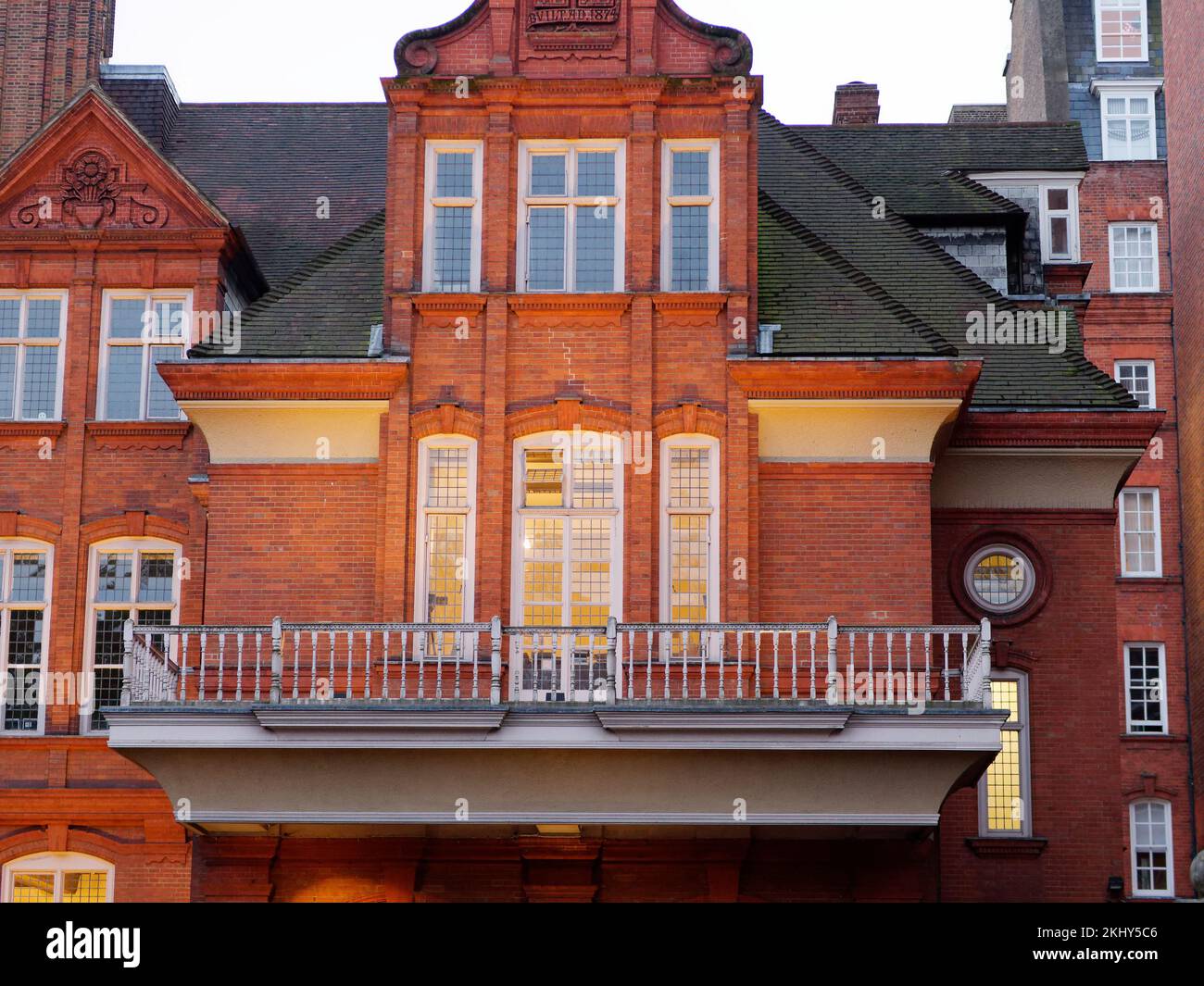 Residential house with lights on hi-res stock photography and images ...