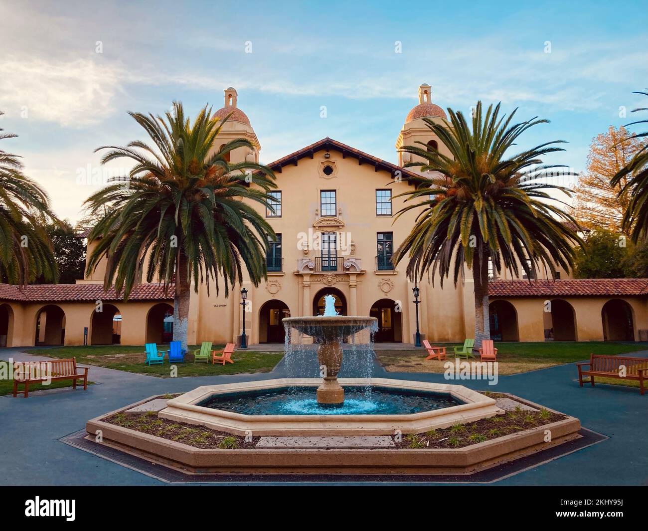 The building of Stanford University under cloudy sky in Palo Alto, US ...
