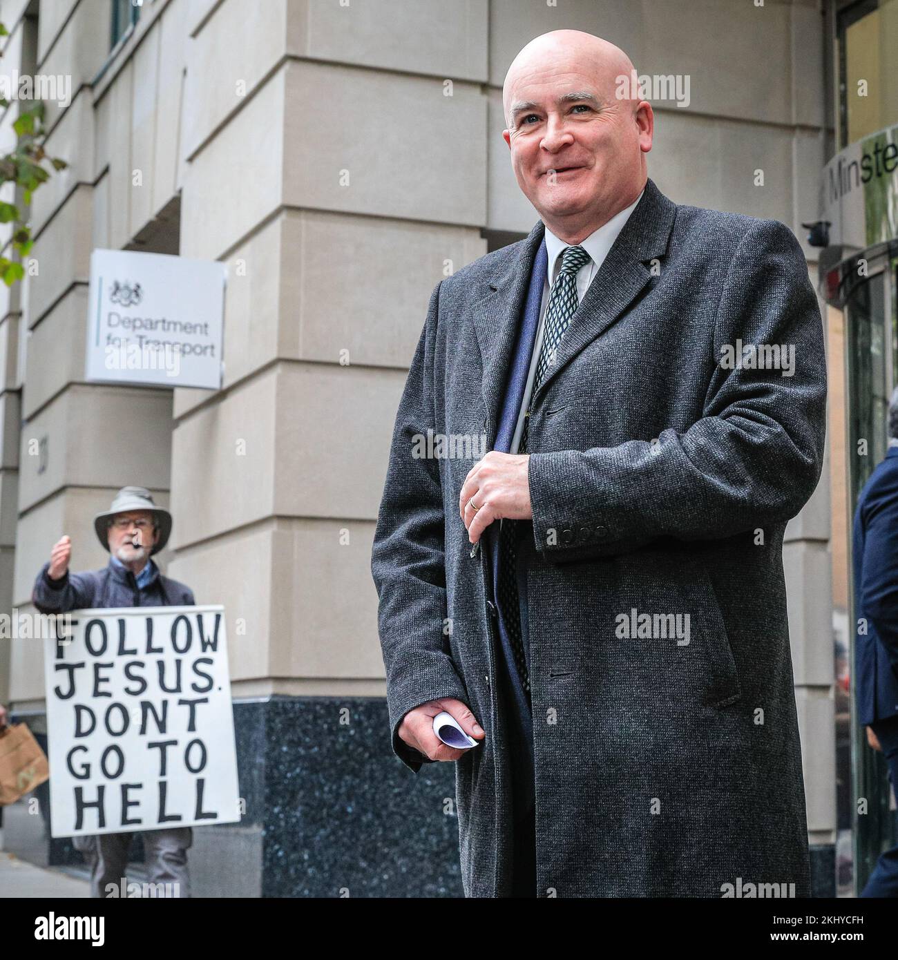 Westminster, London, UK. 24th Nov, 2022. A religious protester ...