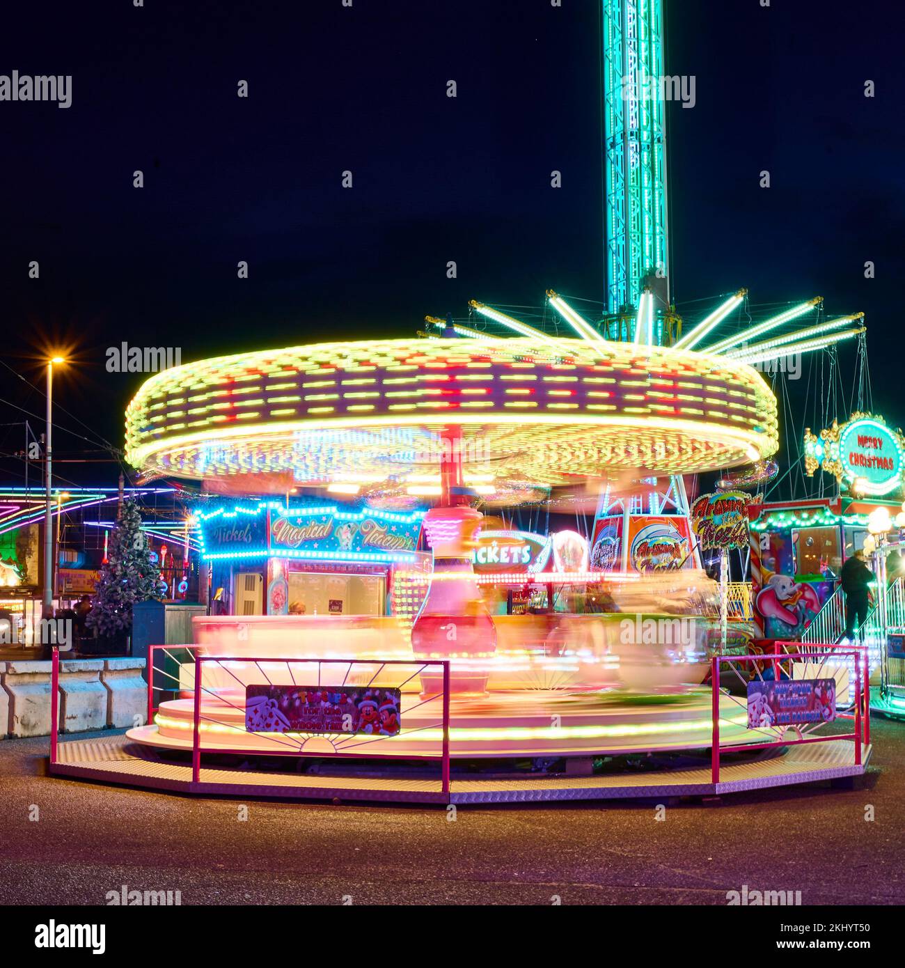 Magical teacups roundabout ride at night in Blackpool,uk Stock Photo ...
