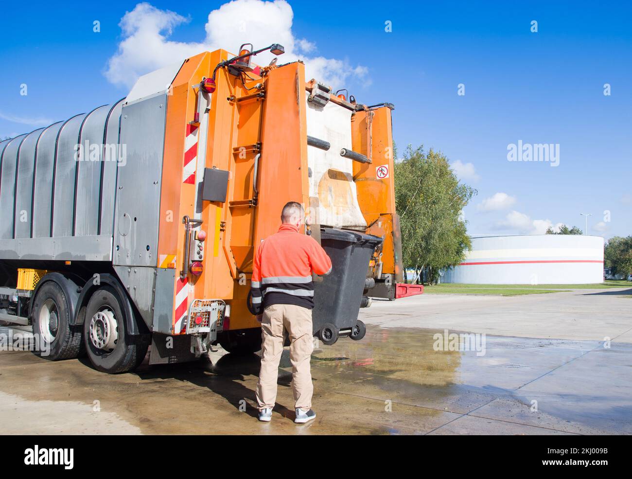 Municipal bin man hi-res stock photography and images - Alamy