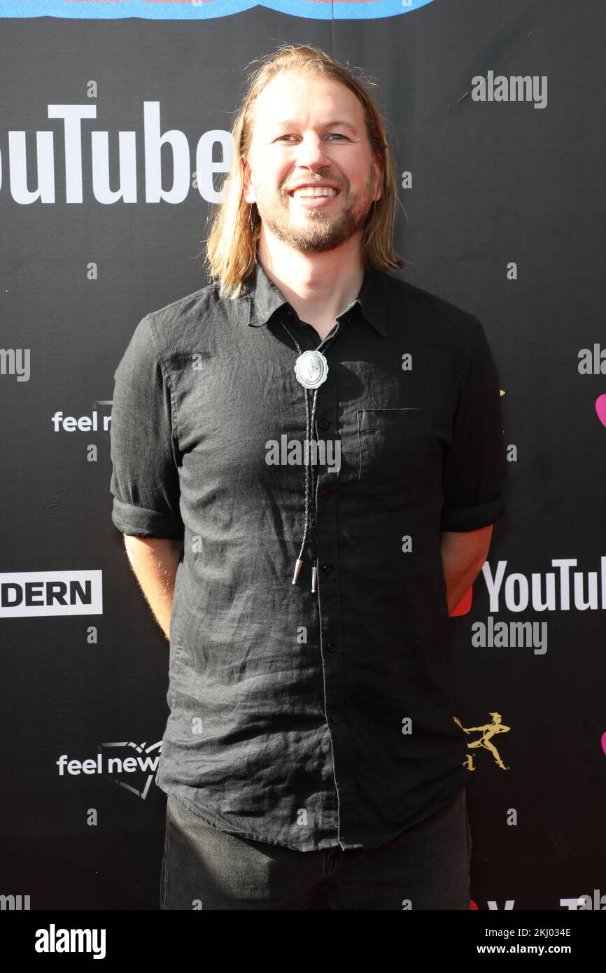 Sydney, Australia. 24th November 2022. Josh Teskey arrives on the red ...