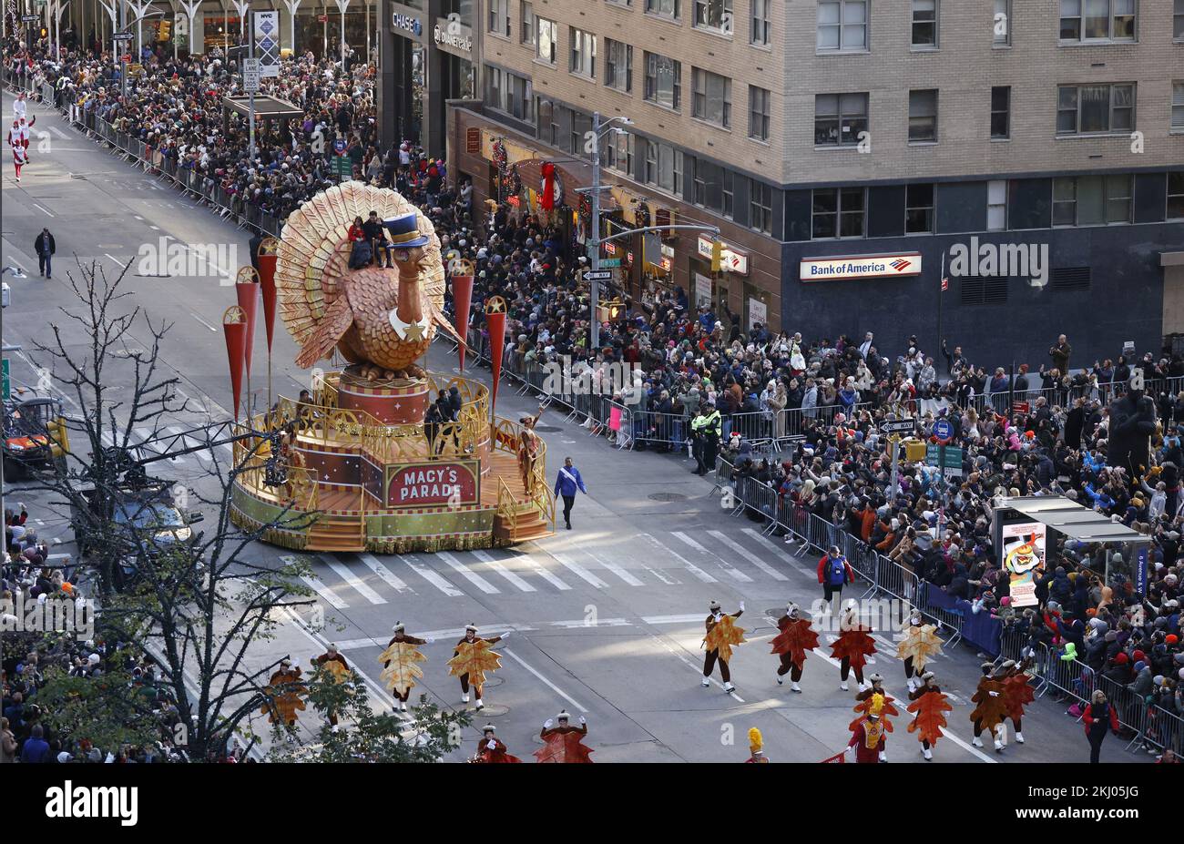 New York, United States. 24th Nov, 2022. The Thanksgiving Turkey float ...