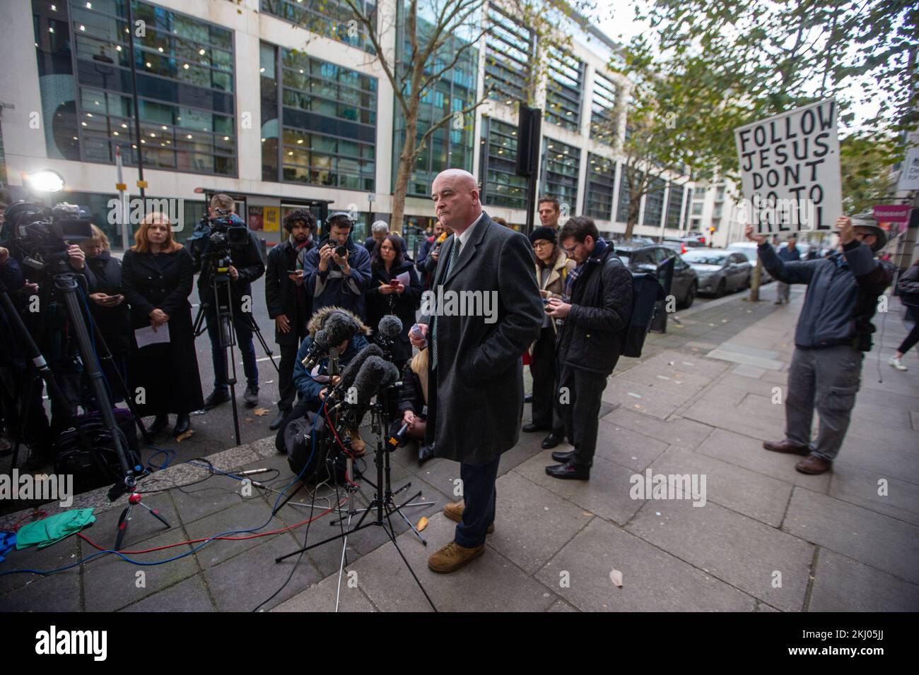 Mick lynch microphone hi-res stock photography and images - Alamy