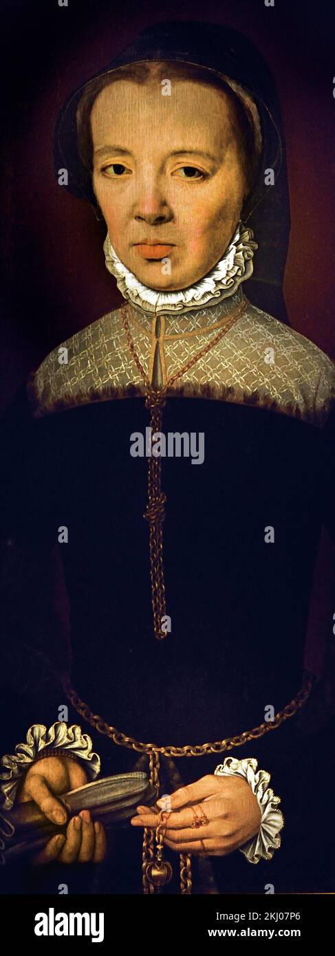 Medieval fashion hi-res stock photography and images - Alamy