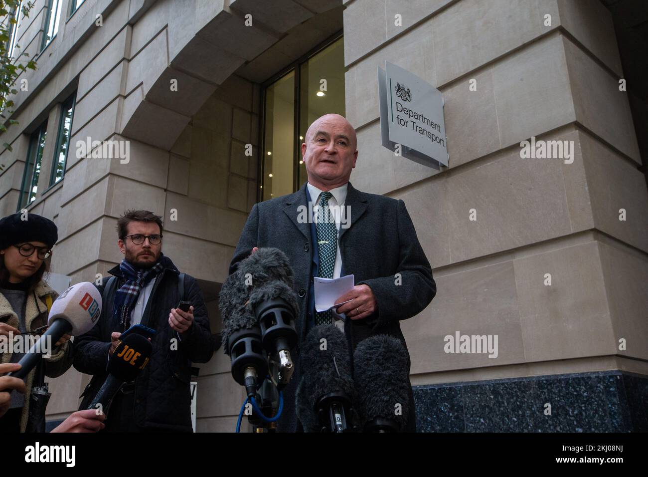 Mick lynch microphone hi-res stock photography and images - Alamy