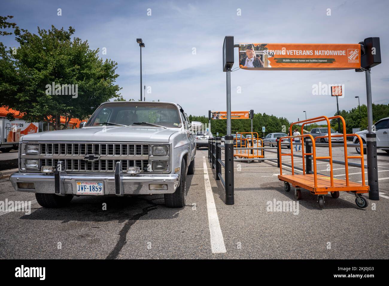 Elderly car sign hi-res stock photography and images - Alamy