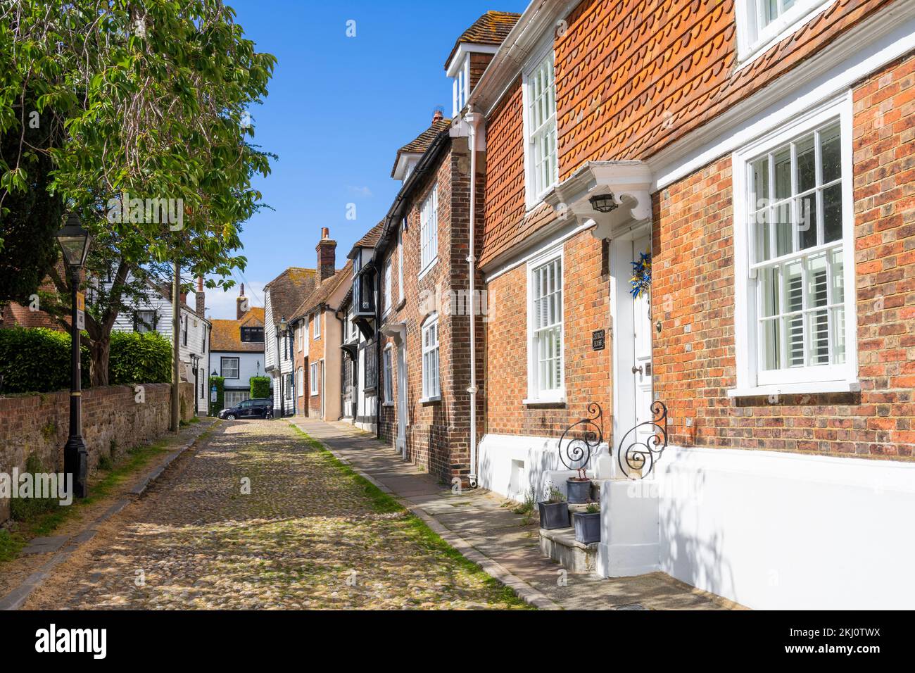Church square rye houses hi-res stock photography and images - Alamy