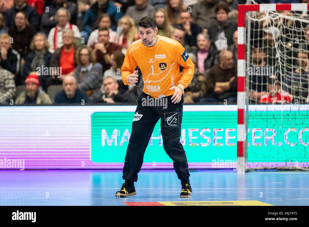 Ivan pesic handball hi-res stock photography and images - Alamy