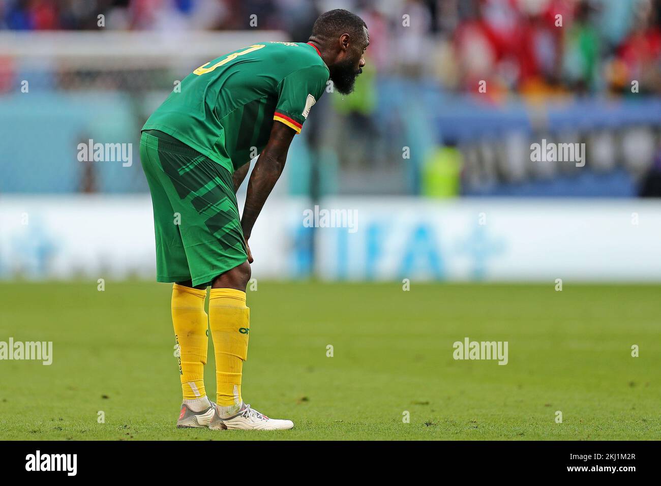 Nicolas Nkoulou do Camarões during the Qatar 2022 World Cup match ...