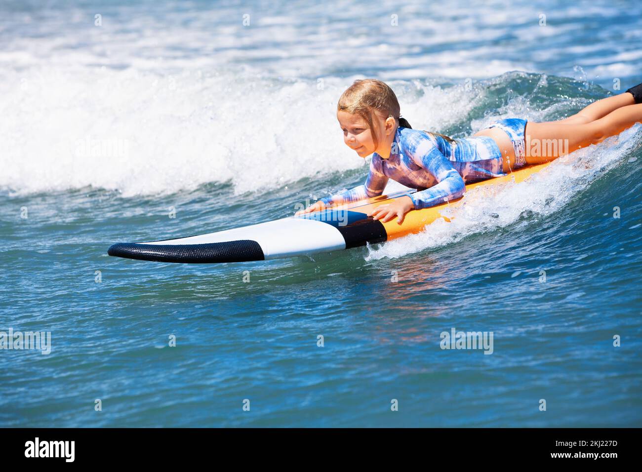 Physical activity kids australia hi-res stock photography and images ...
