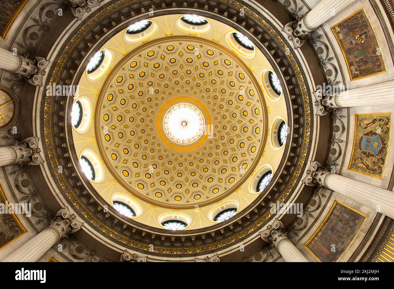 Ireland, Dublin, City Hall, Copula, entrance hall Stock Photo - Alamy