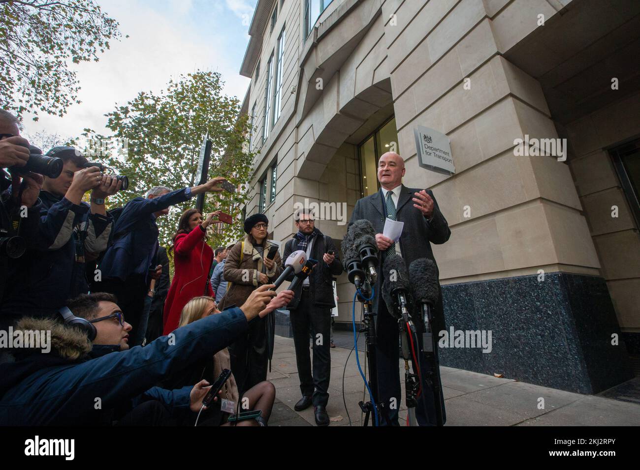 Mick lynch microphone hi-res stock photography and images - Alamy