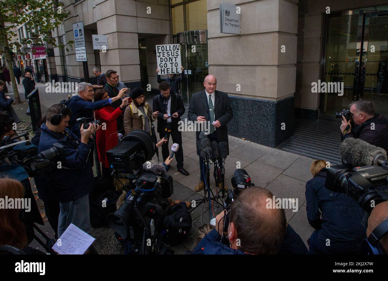 Mick lynch microphone hi-res stock photography and images - Alamy