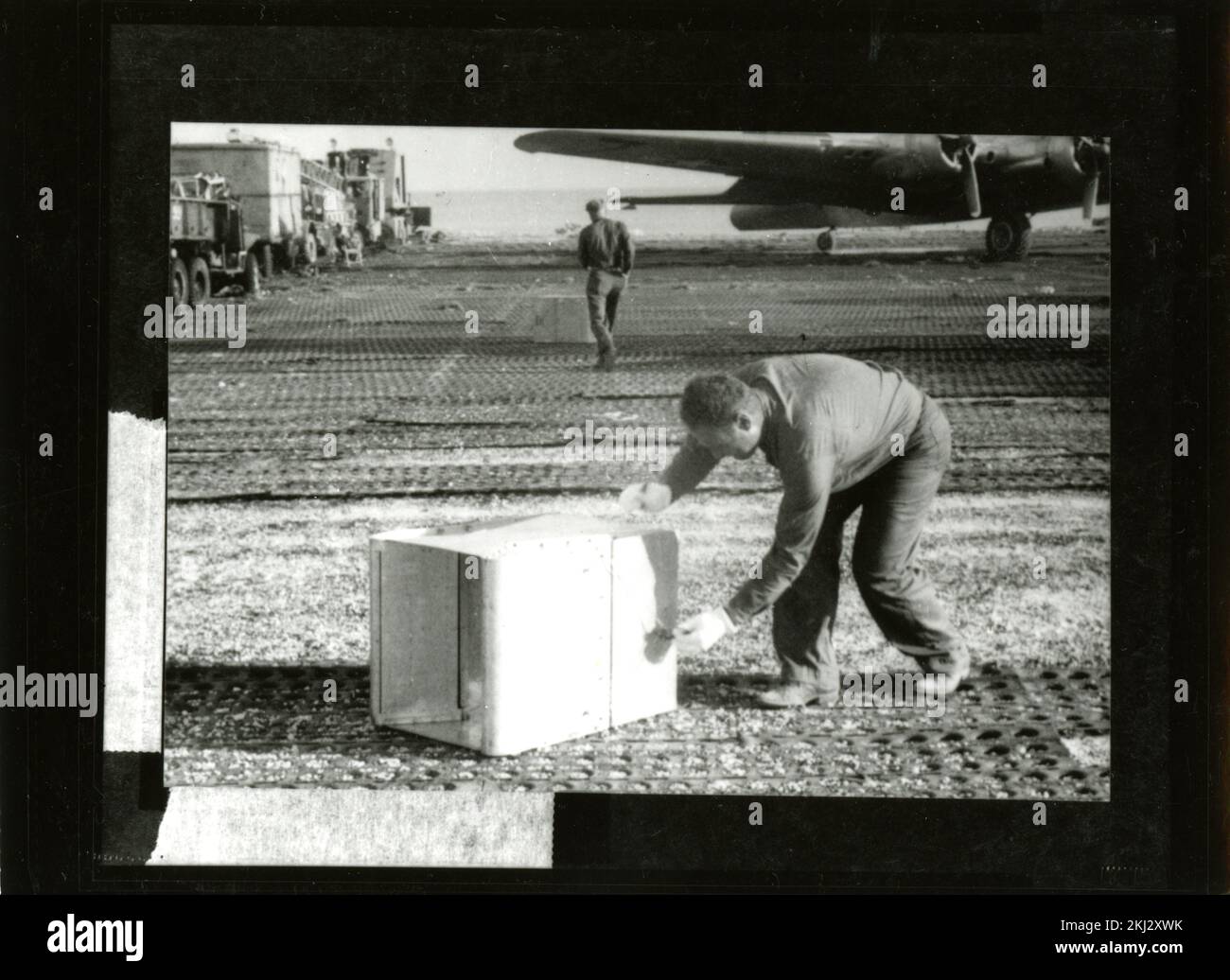 Project 19 - Operation Sandstone (Enewatak) Test Activities. Man ...