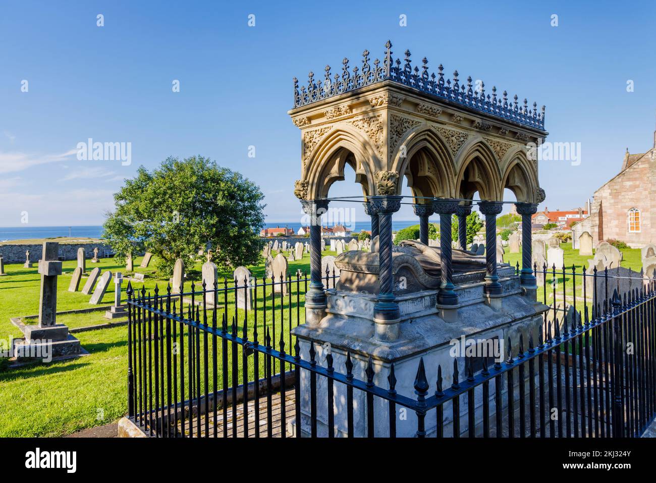 The Monument to Grace Darling in the churchyard of St Aidan's Church in ...