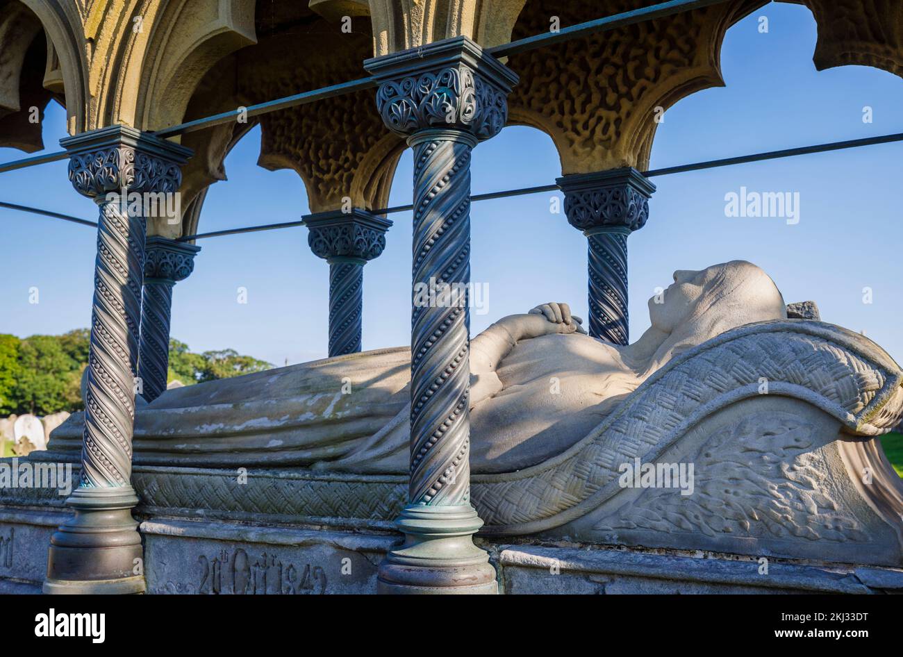 The Monument to Grace Darling in the churchyard of St Aidan's Church in ...