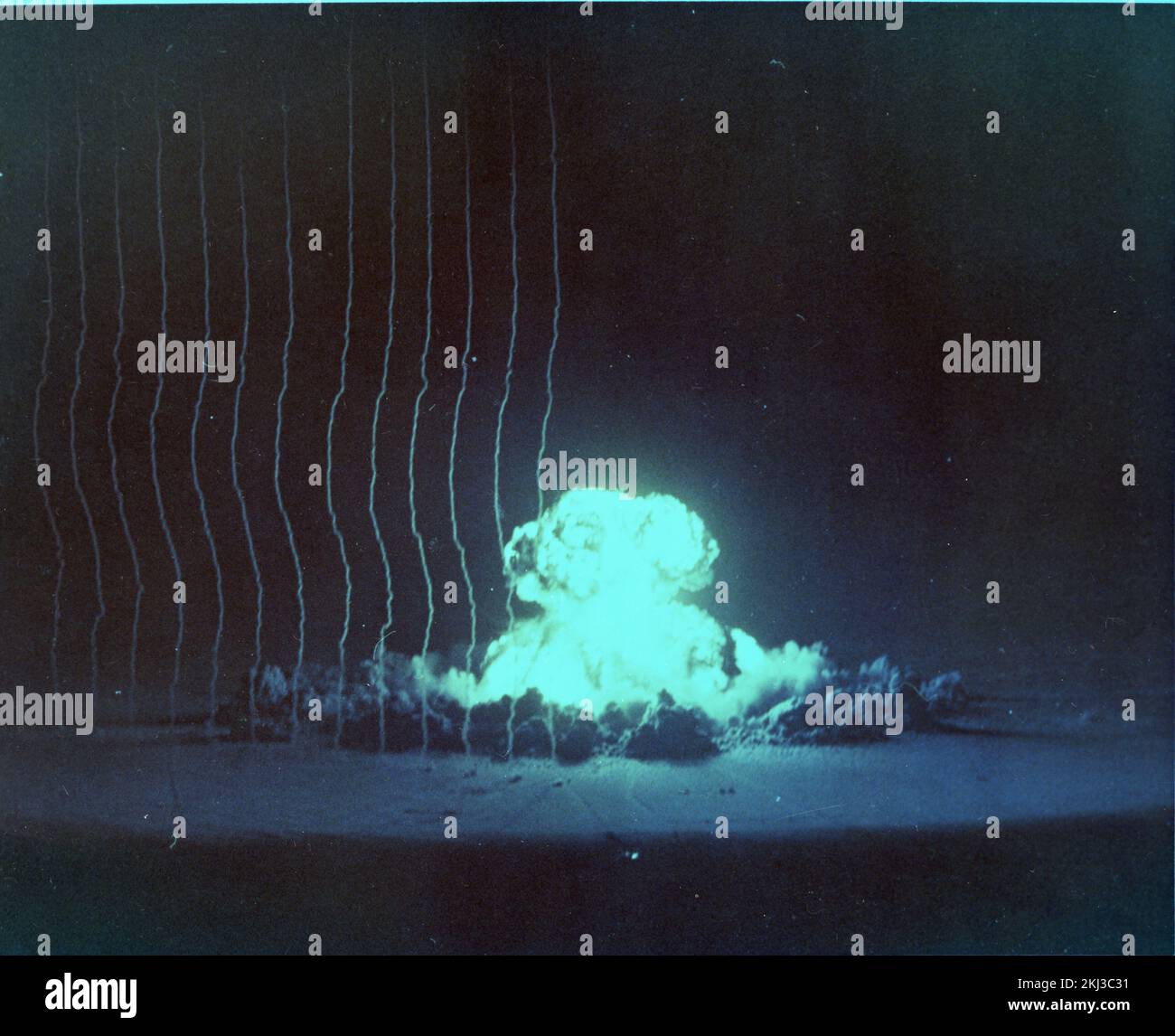 Upshot knothole annie hi-res stock photography and images - Alamy