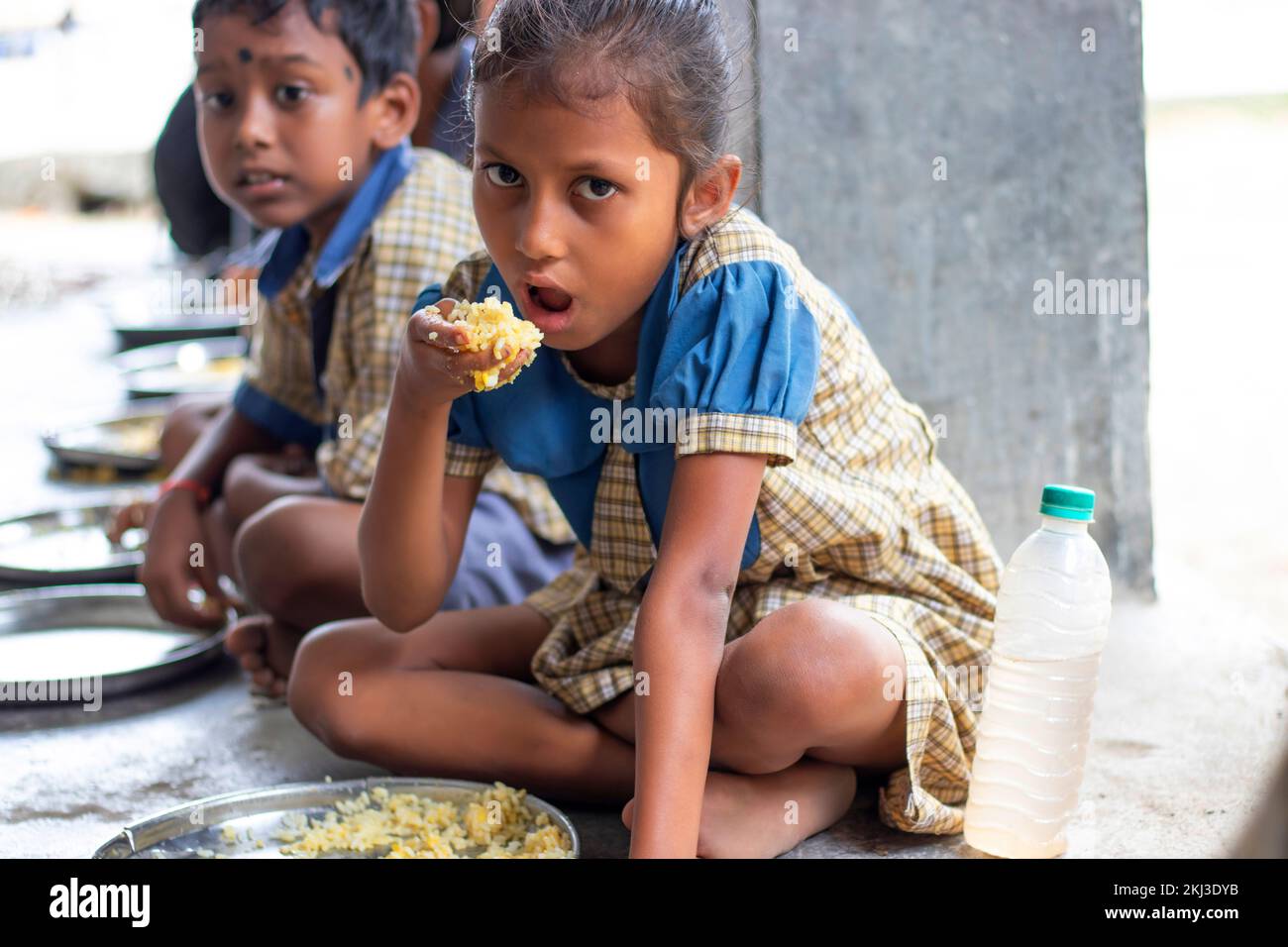 Middle school lunch hi-res stock photography and images - Alamy