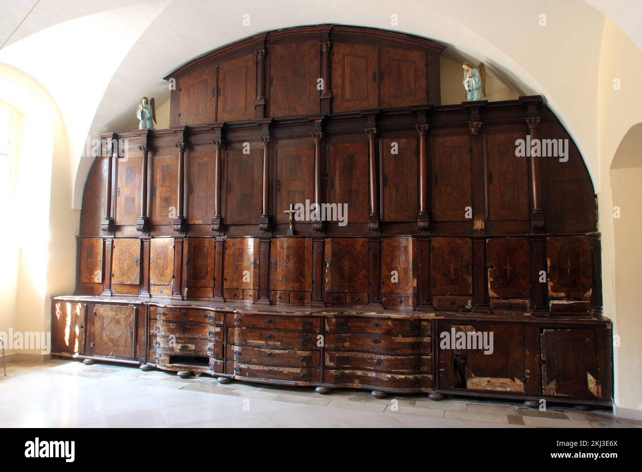 Sacristy cabinet hi-res stock photography and images - Alamy