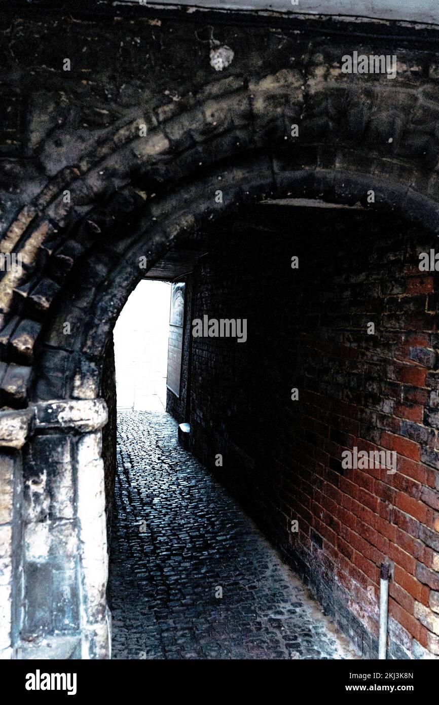 Old georgian passage in Stamford, Lincolnshire Stock Photo - Alamy