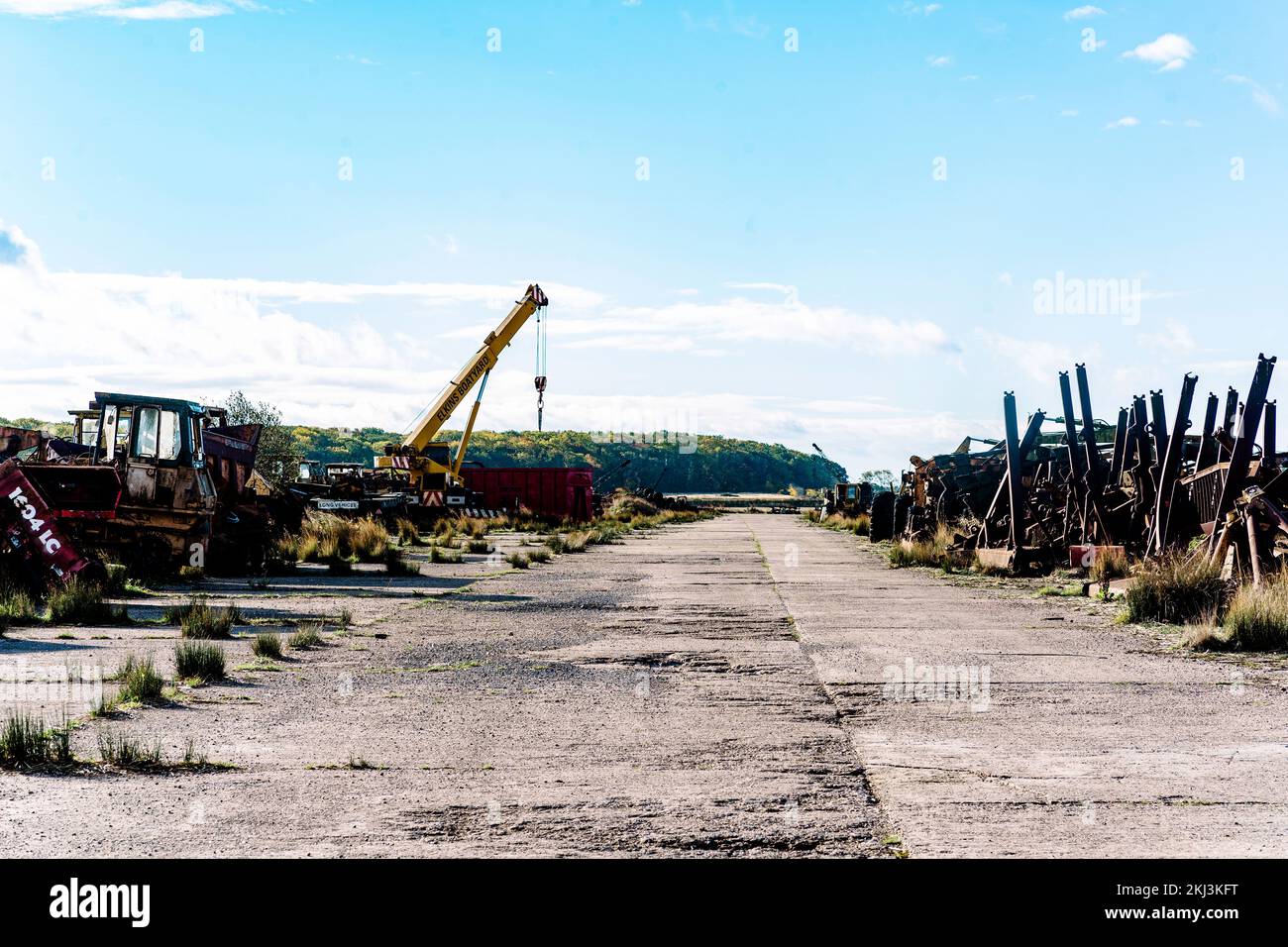 Truck full of junk hi-res stock photography and images - Alamy
