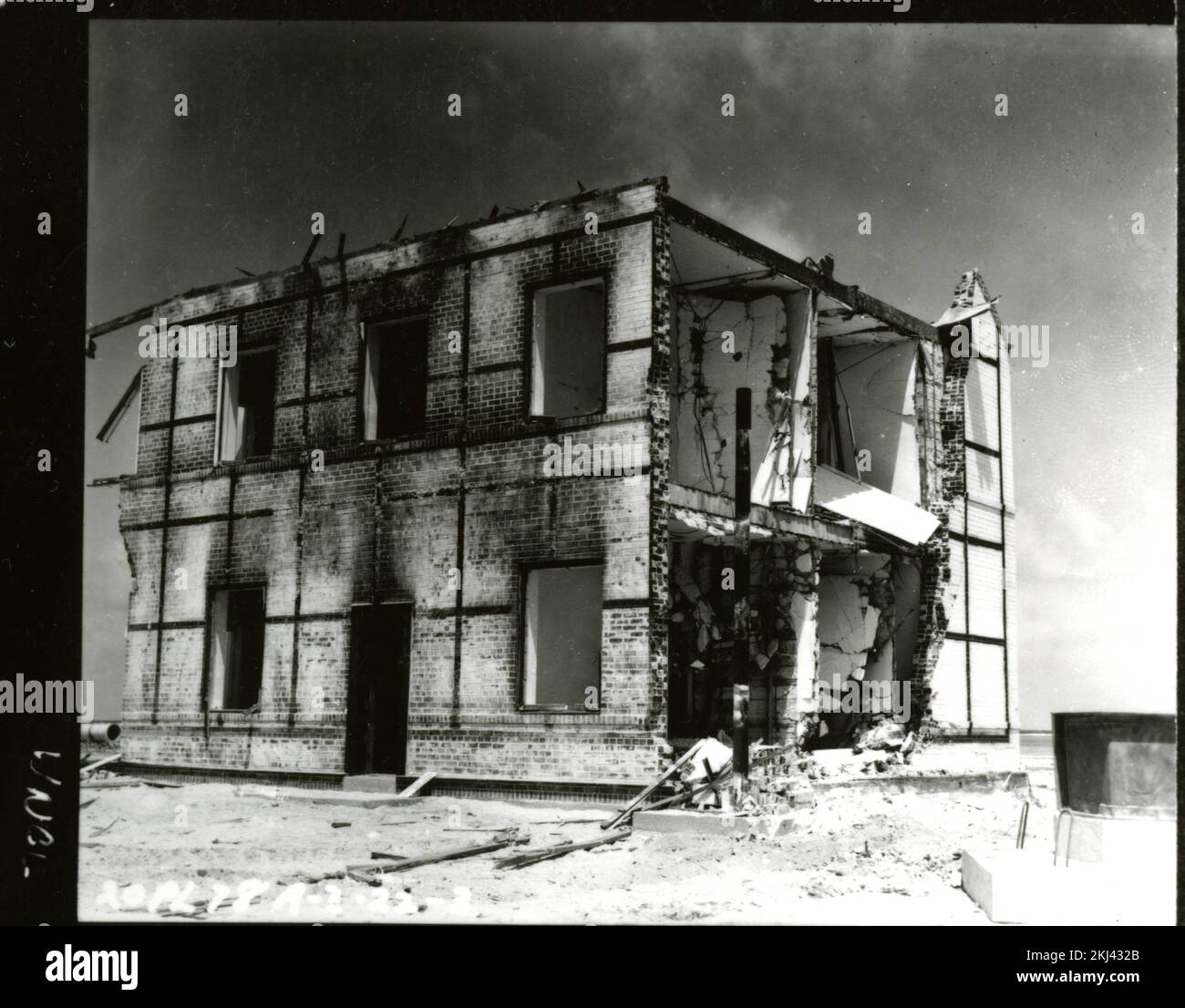 1951 atomic bomb test nevada hi-res stock photography and images - Alamy