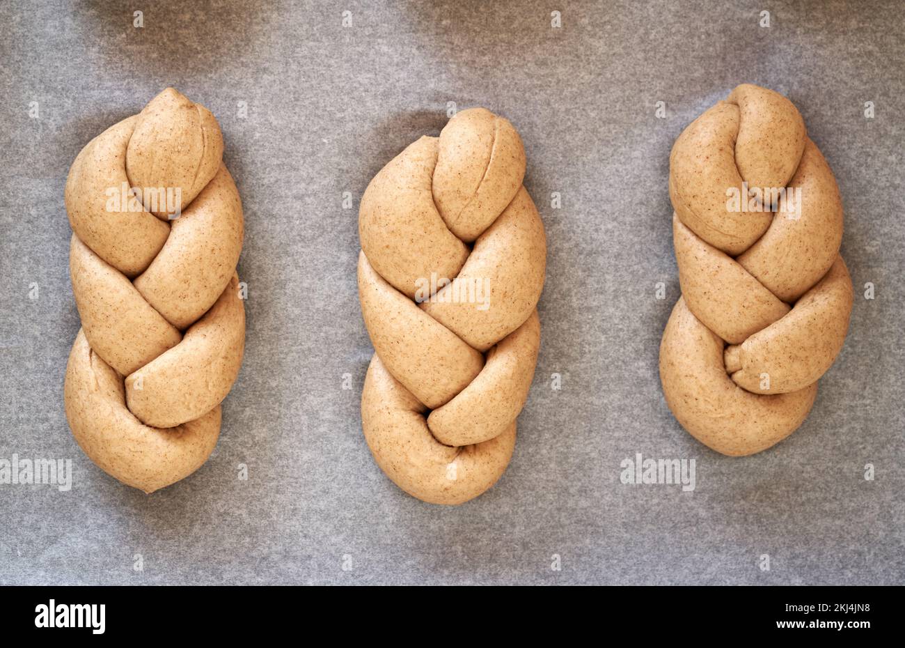 Preparation of braided bread rolls from whole grain spelt flour - raw ...