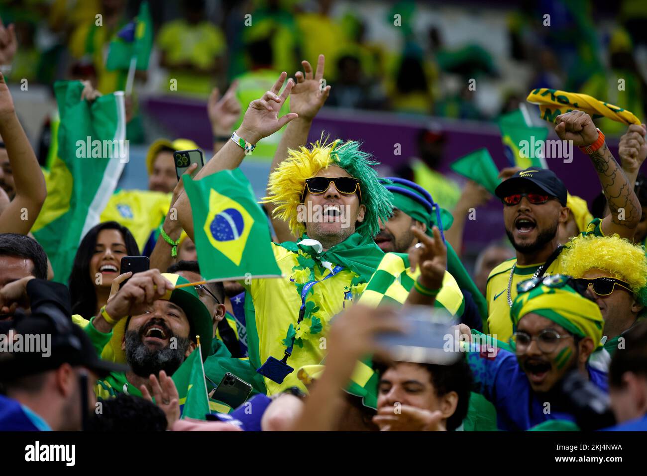 Torcida Durante Partida Entre Brasil X Sérvia Válida Pela Fase De