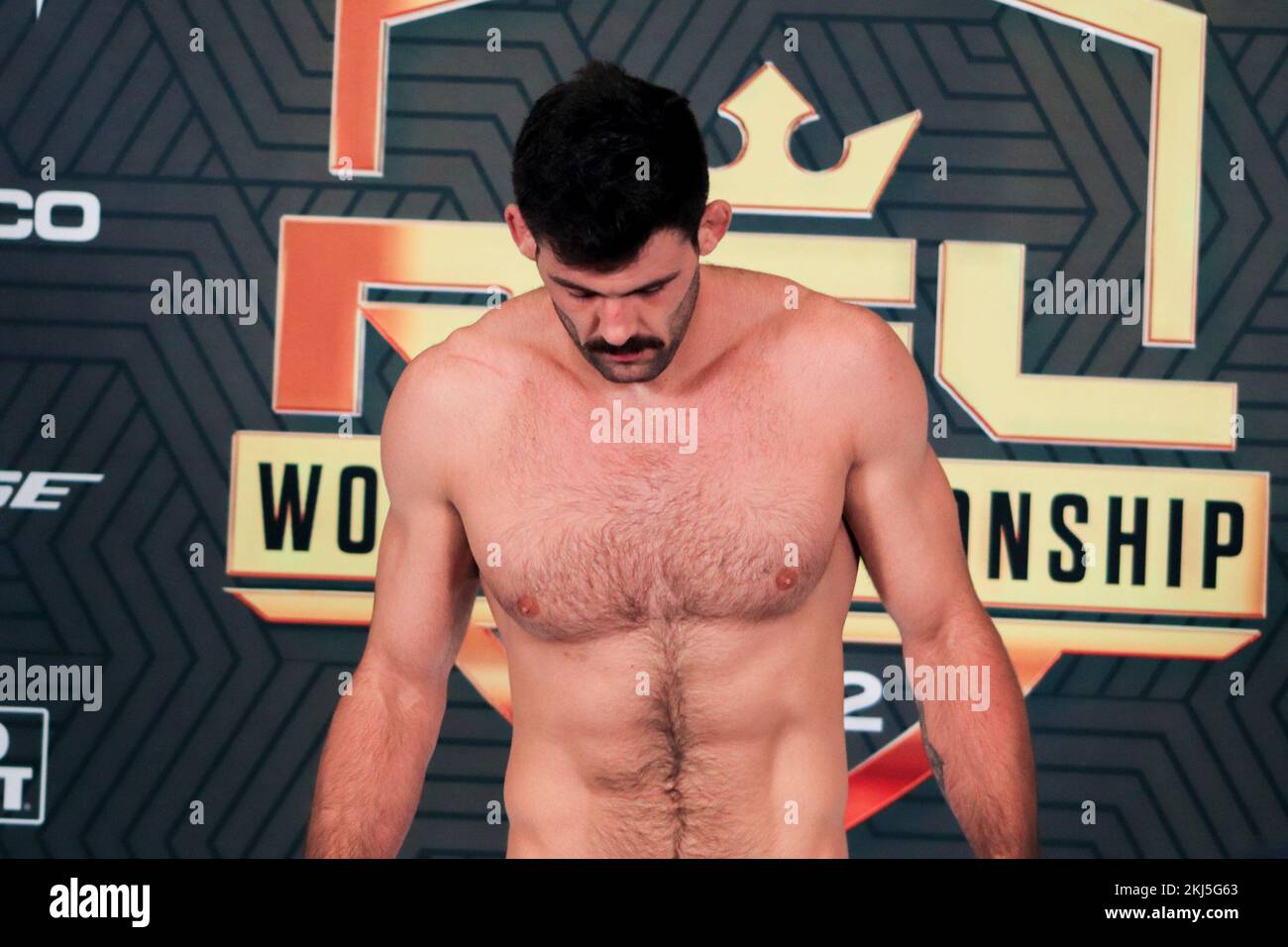 NEW YORK CITY, NY - NOVEMBER 24: Rob Wilkinson poses on the scale ...