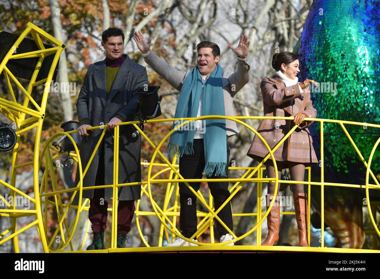 Flula Borg, Adam DeVine and Sarah Hyland attend the 96th Annual Macy's ...