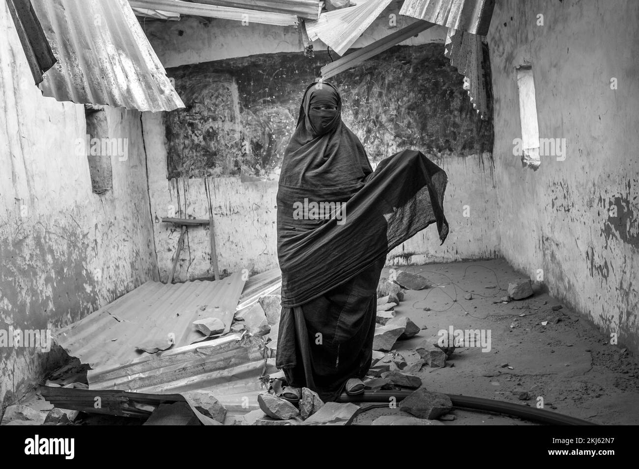 Mauritania, surroundings of Chinguetti, nomad camp, school destroyed by ...