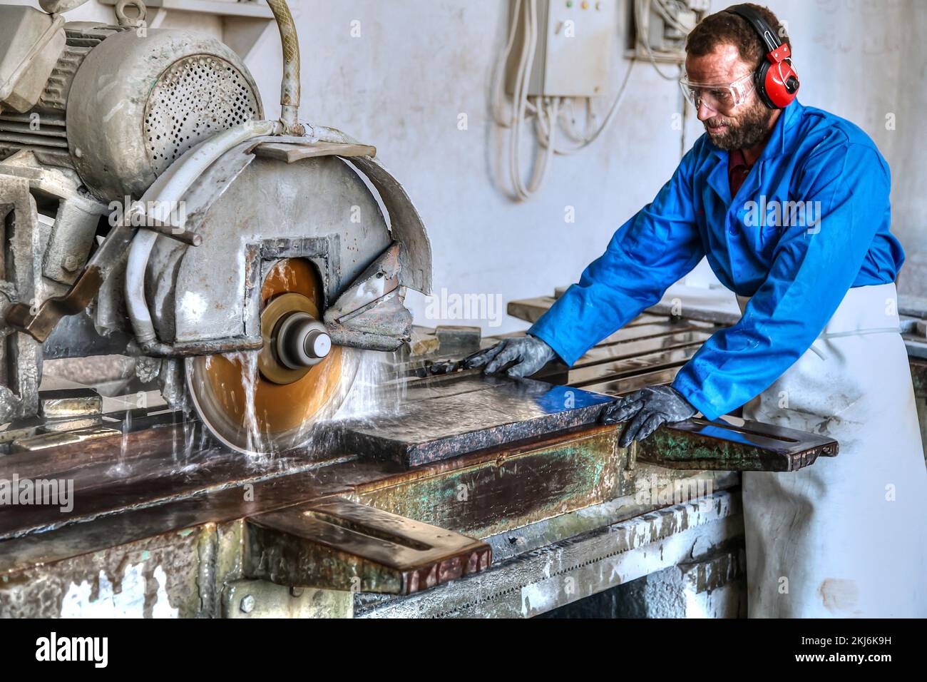 Marble in a factory hi-res stock photography and images - Alamy
