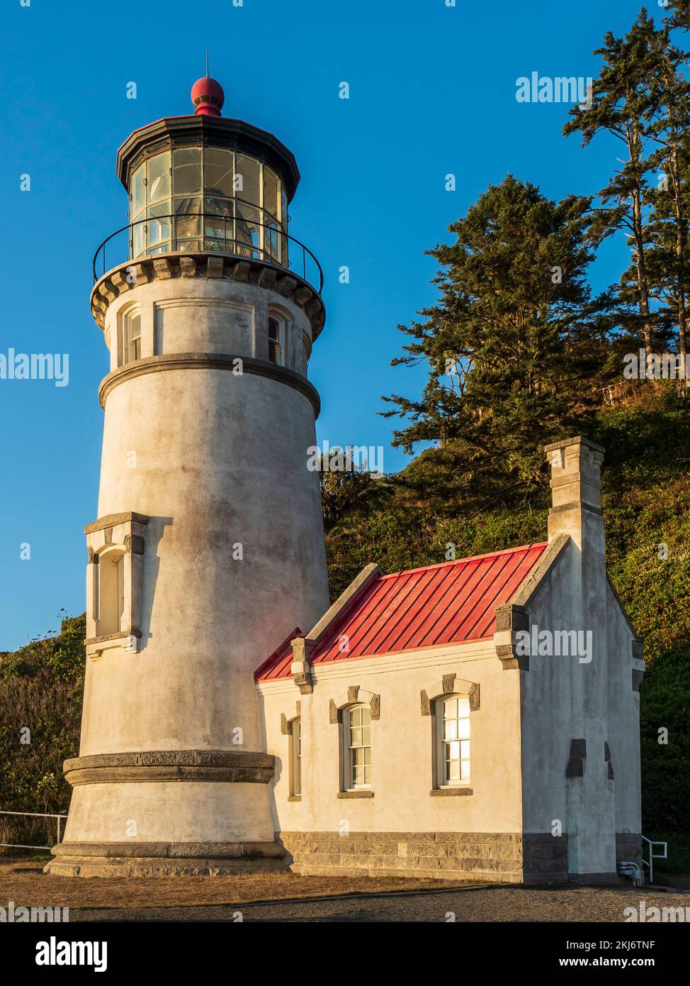 Pacific ocean light station hi-res stock photography and images - Alamy