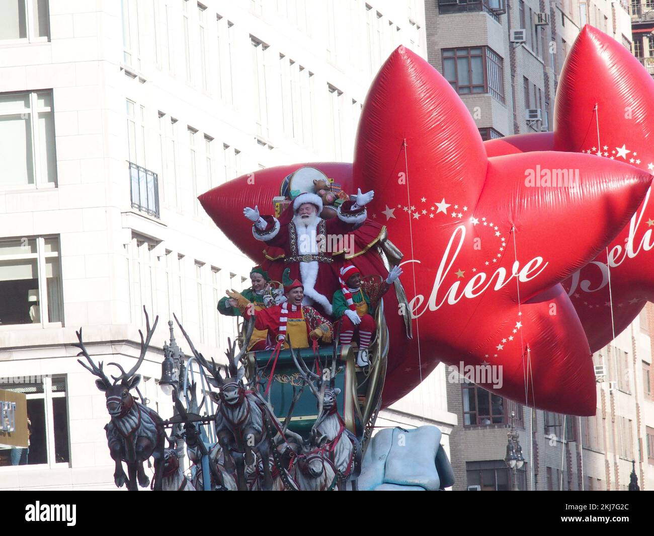 New York, New York, USA. 24th Nov, 2022. November 24 2022 NEW YORK ...