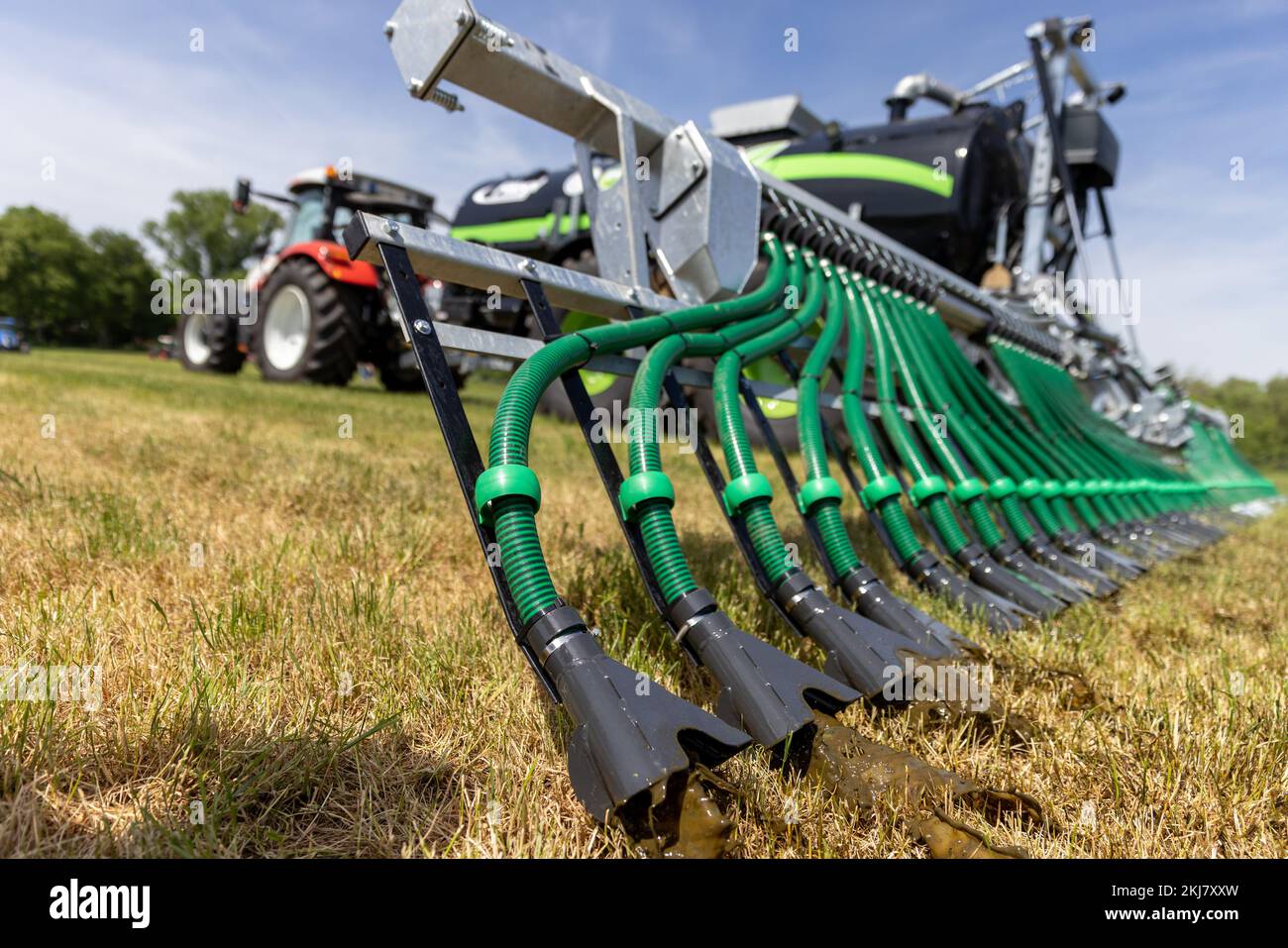 Drag hose linkage hi-res stock photography and images - Alamy