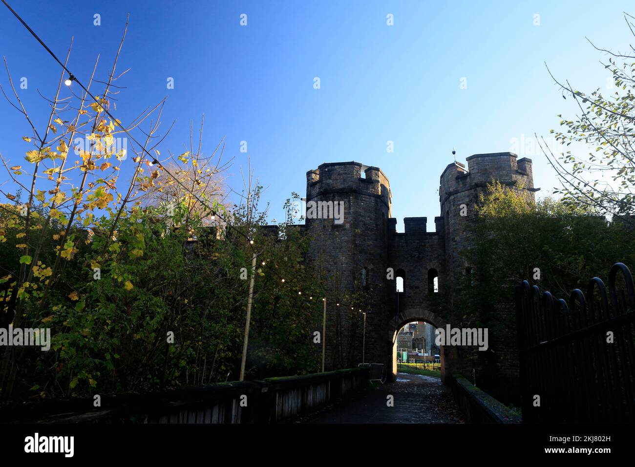 Cardiff Castle with a string of Christmas lights. Bute Park entrance to ...