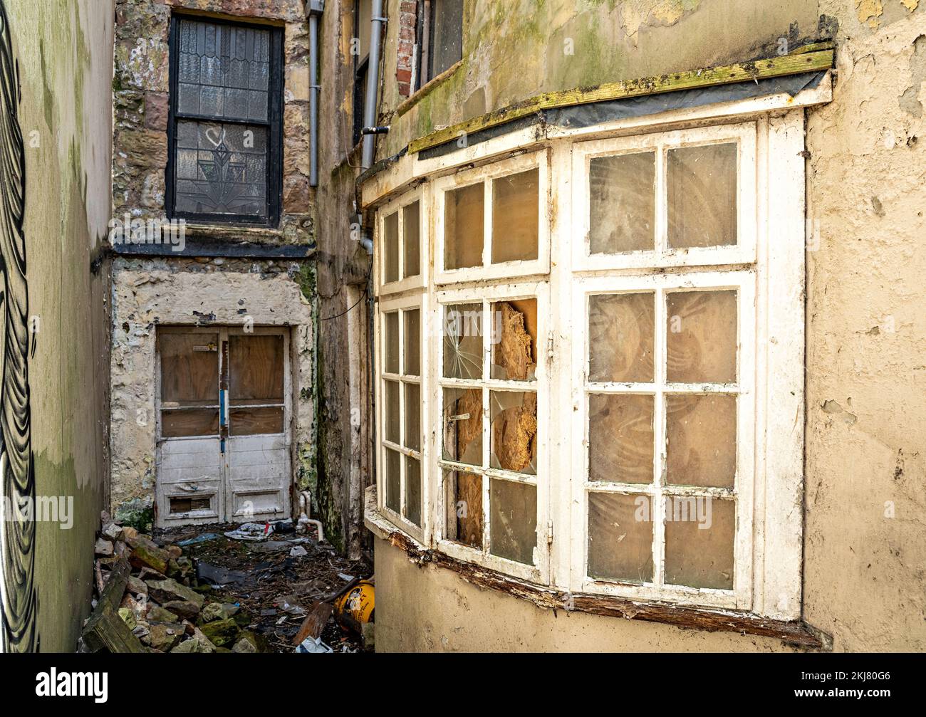 Derelict dilapidated hi-res stock photography and images - Alamy