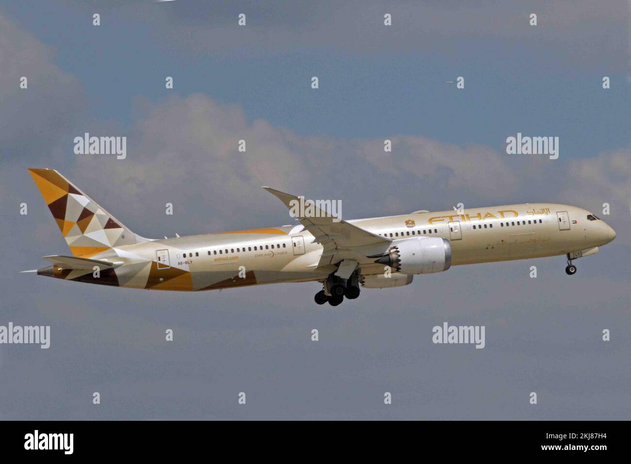 Germany, Bavaria, Munich: A6-BLY Boeing 787-9 Dreamliner (c/n 39679) of ...