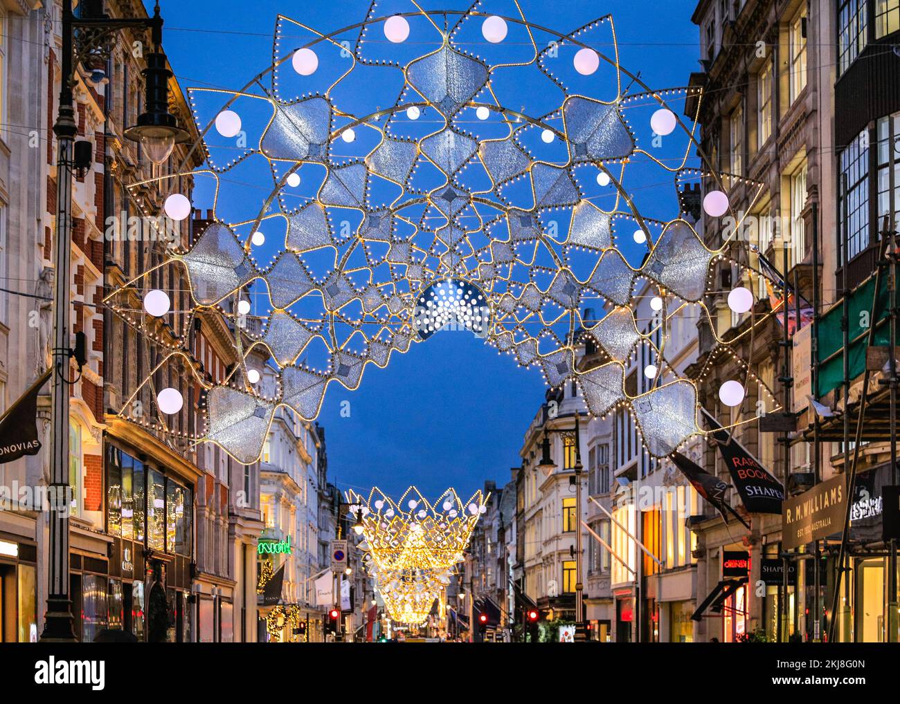 London 2022 mayfair hi-res stock photography and images - Alamy
