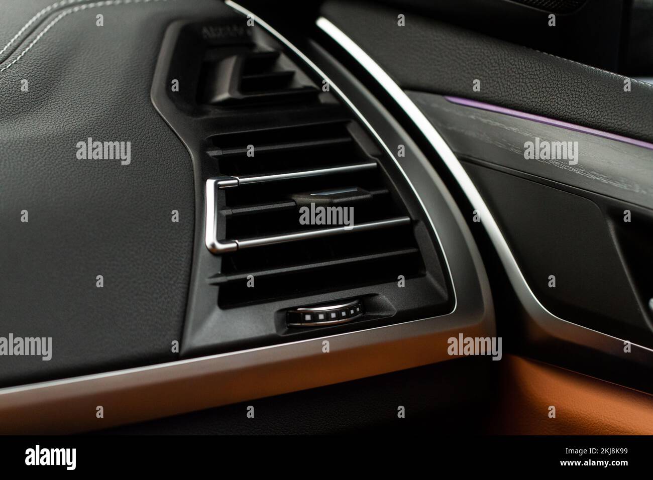 Air conditioning ducts hi-res stock photography and images - Alamy