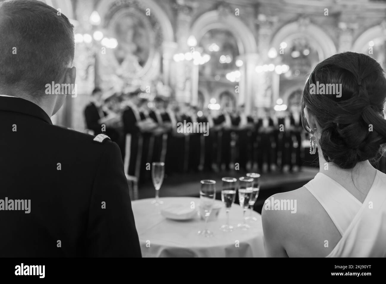 A grayscale shot of the wedding party Stock Photo - Alamy
