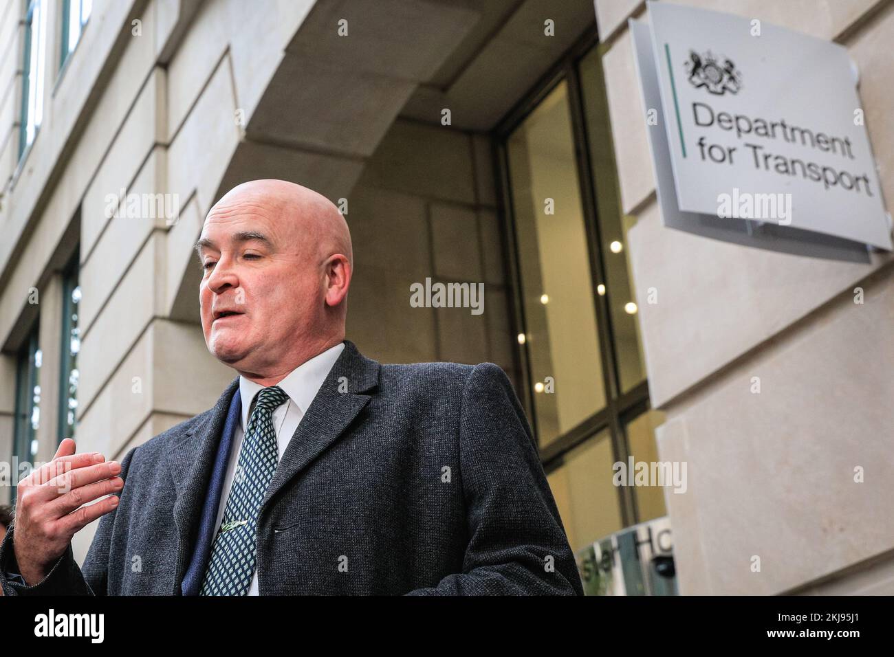 Westminster, London, UK. 24th Nov, 2022. Mick Lynch speaks after the ...