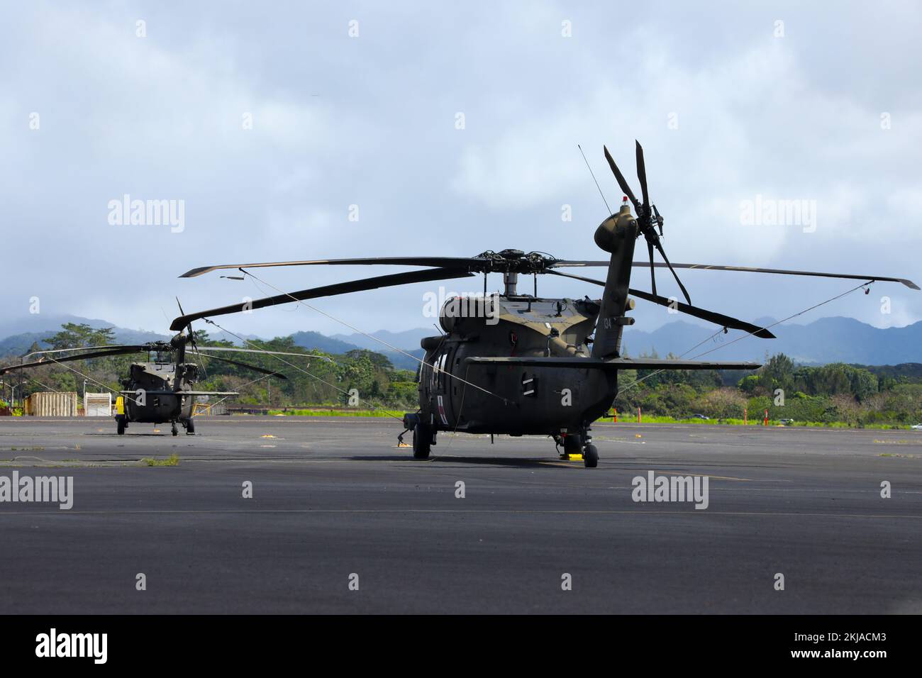 U.S. Soldiers with the 25th Infantry Division conduct forward arming ...