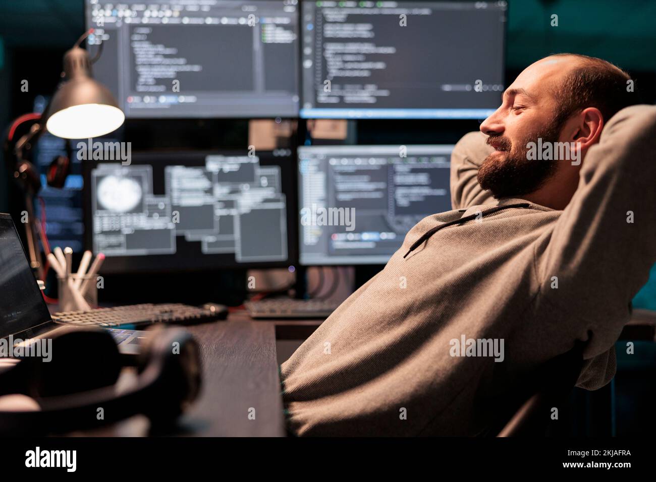 Back office system hi-res stock photography and images - Alamy