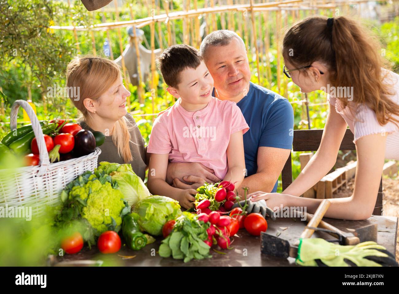 Breezily hi-res stock photography and images - Alamy