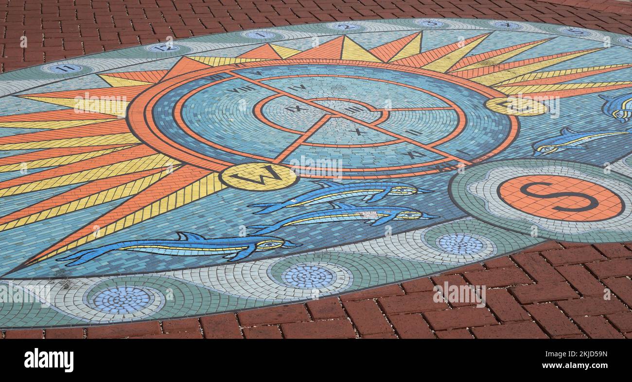 Clock and Compass mural art on State Street in Santa Barbara ...