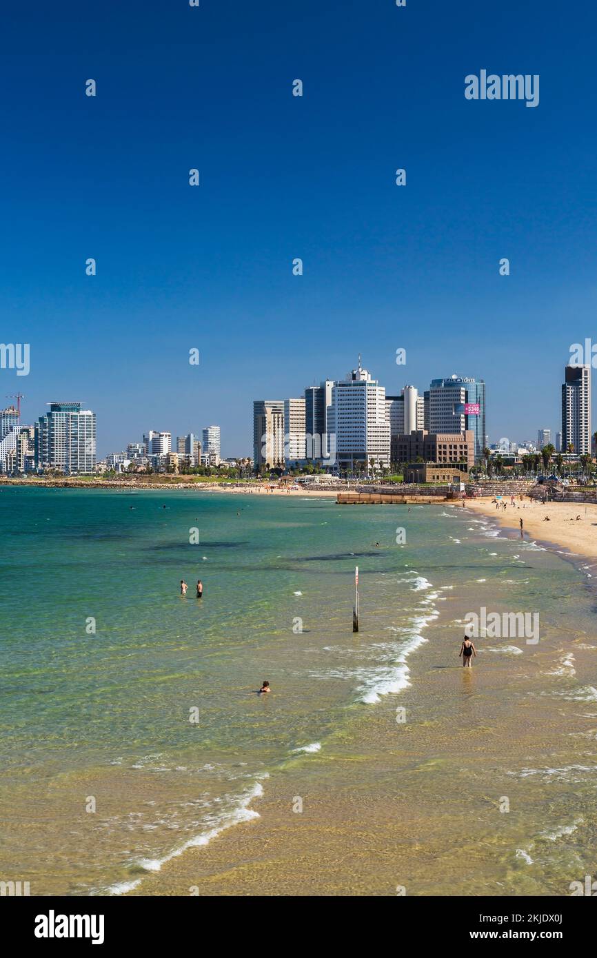 Office towers tel aviv skyline hi-res stock photography and images - Alamy
