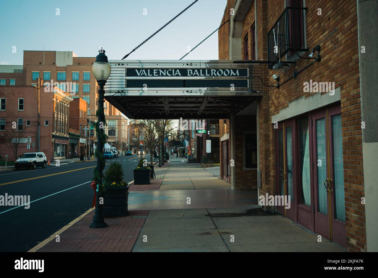 Valencia ballroom hi-res stock photography and images - Alamy