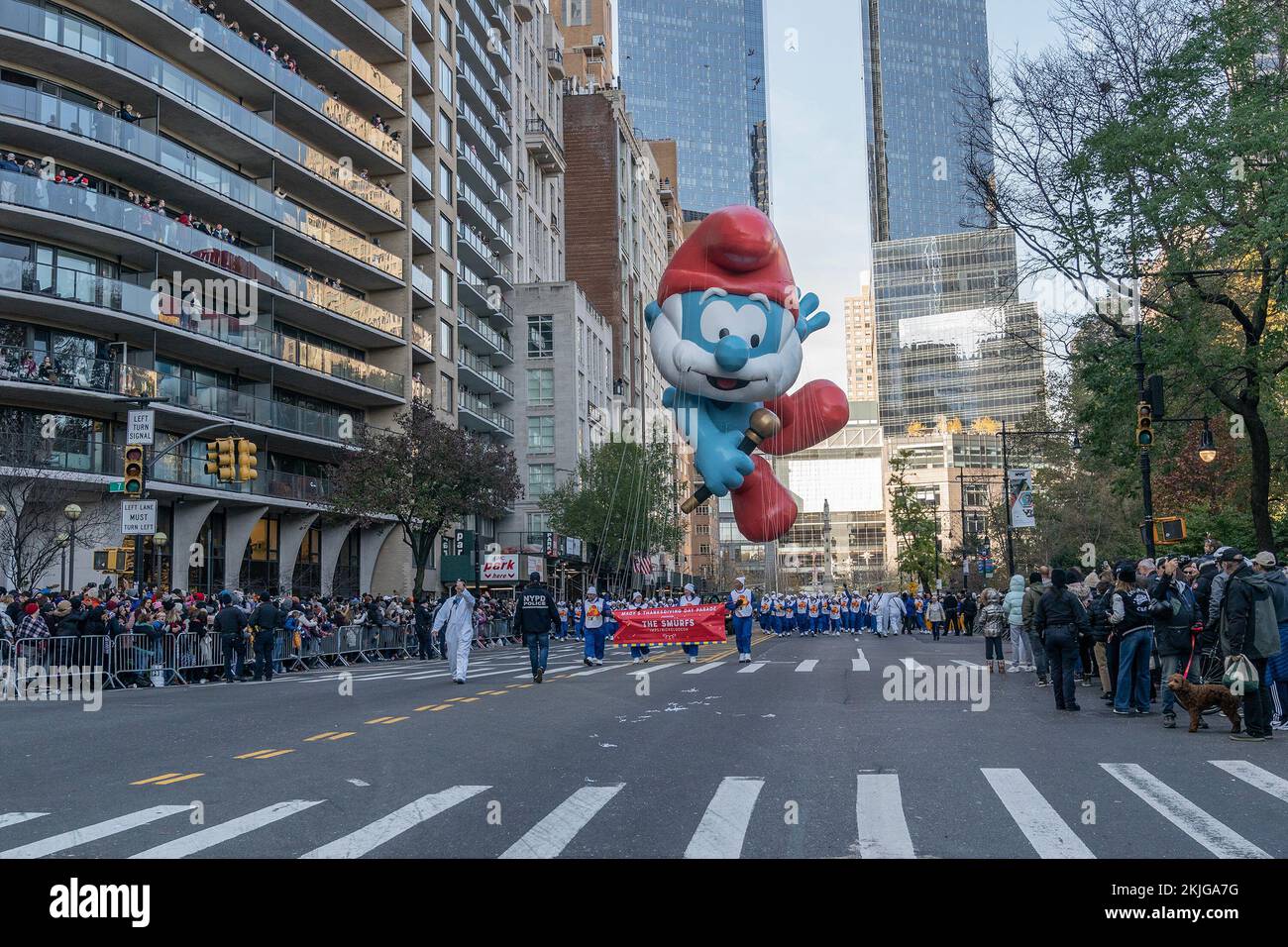New York, USA. 24th Nov, 2022. Papa Smurf of The Smurfs balloon flown ...